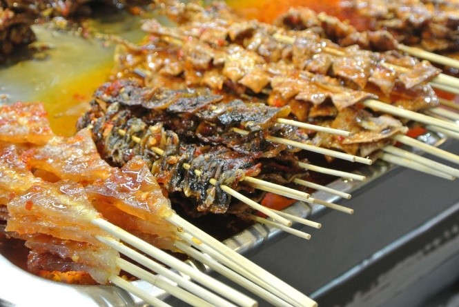 Hua Hin: Guided Street Food Tour In The Evening | experitour.com