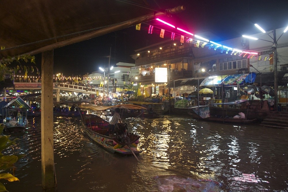 Half-Day Amphawa Floating Market And Fireflies Watching Tour From Hua ...