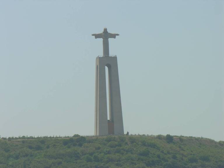 2-Hour Sightseeing Tagus Sailboat Tour In Lisbon With Welcome Drink ...