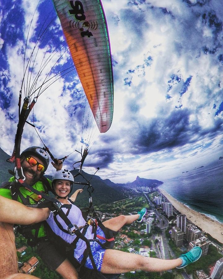 Paragliding Tandem Flight - Rio De Janeiro - Brazil | experitour.com