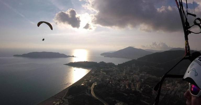 Tandem Paragliding In Budva Montenegro | experitour.com