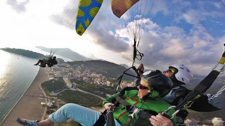 Tandem Paragliding In Budva Montenegro | experitour.com