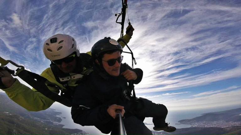 Tandem Paragliding In Budva Montenegro | experitour.com