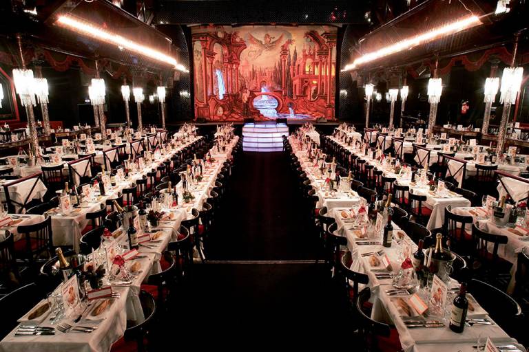 Soirée Dîner Festival & Spectacle, Paris | experitour.com