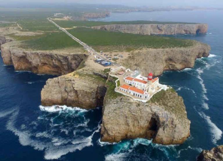 From Lagos: Half-Day Minivan Tour To Sagres | experitour.com