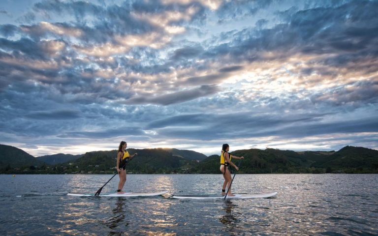 From Rotorua: Stand-Up Paddle Board Tour In The Glow Worm Caves ...