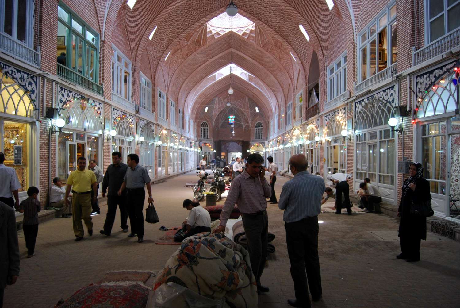 Bazaar of Tabriz Top Tours and Tips | experitour.com