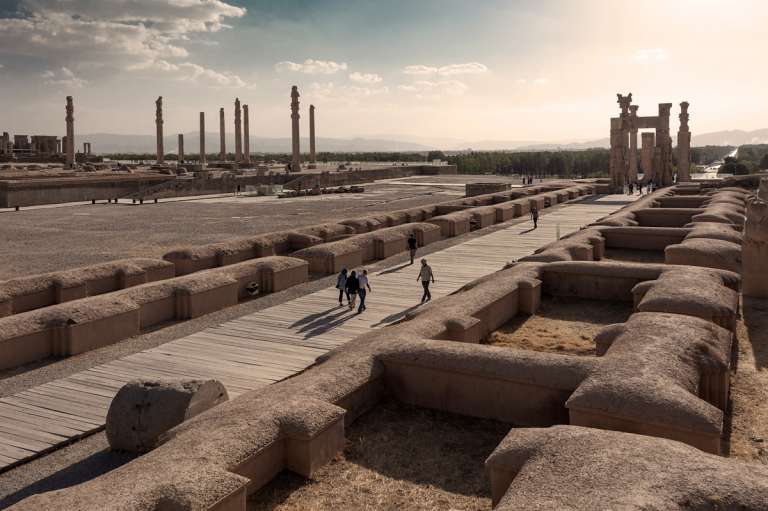 From Tehran: 5 Days Tour Through Persia Highlights | experitour.com