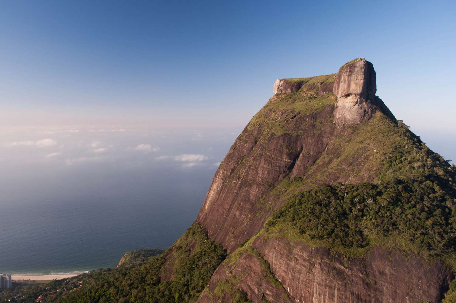 Pedra da Gávea Top Tours and Tips | experitour.com