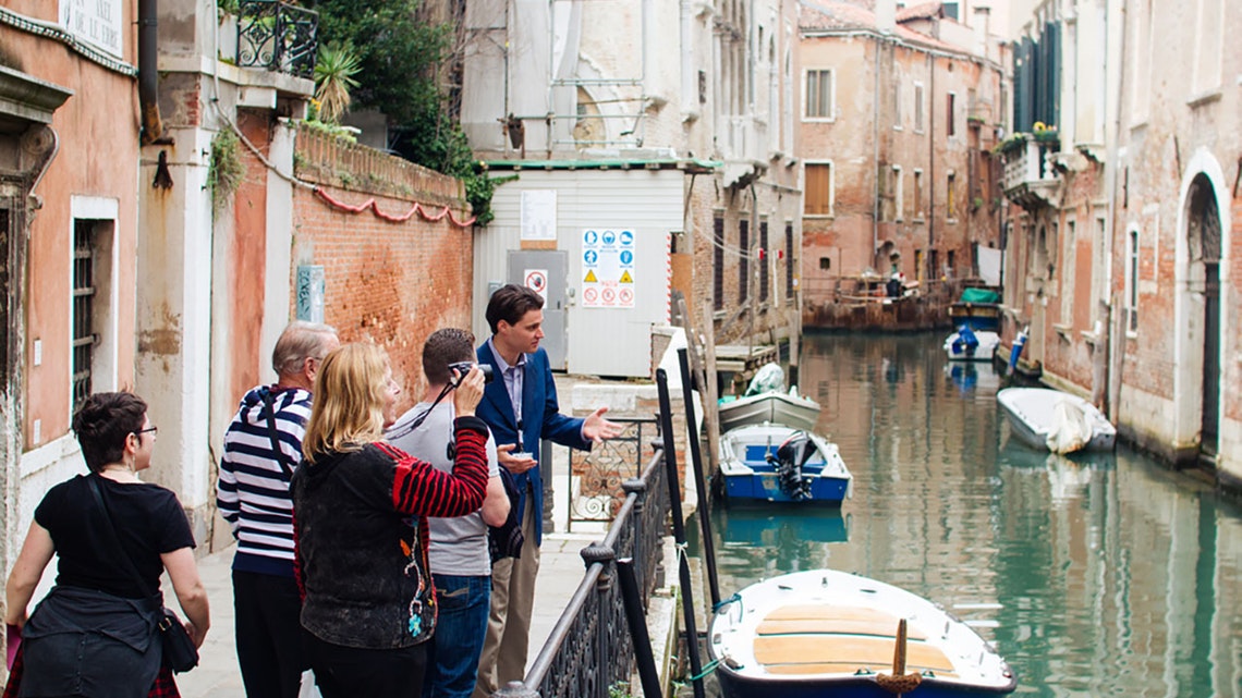 Venice: Guided City Walking Tour | experitour.com
