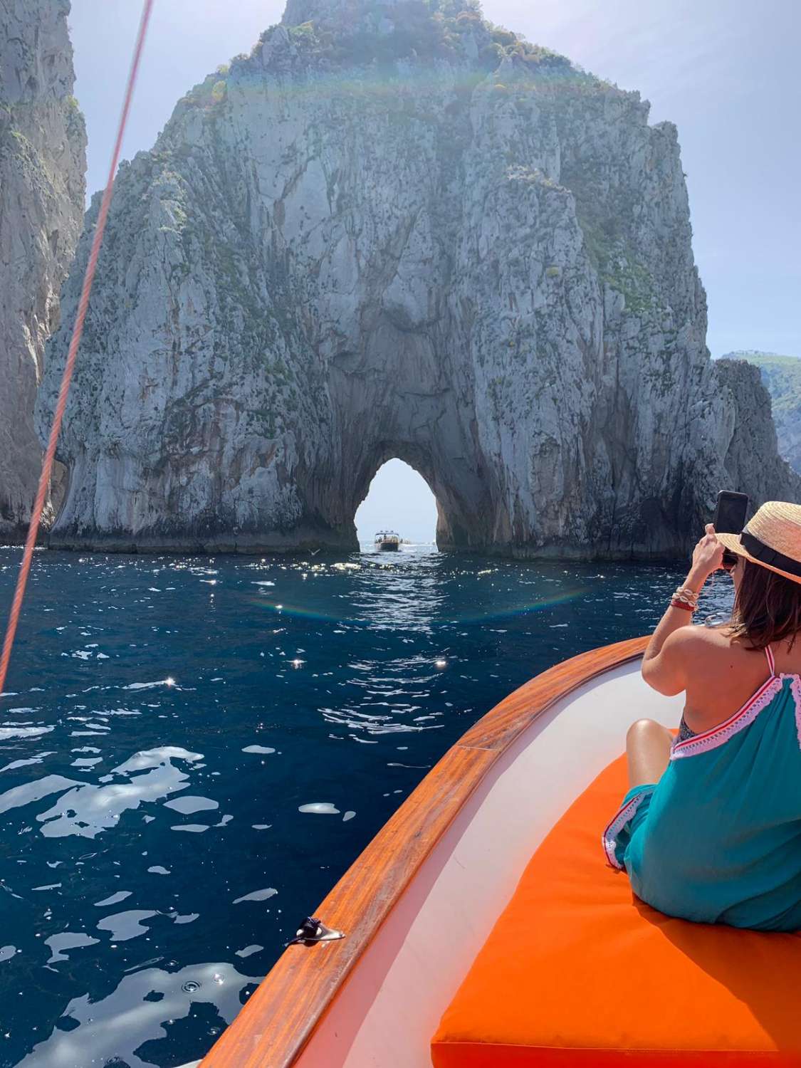 Capri Boat Tour For Couples | experitour.com