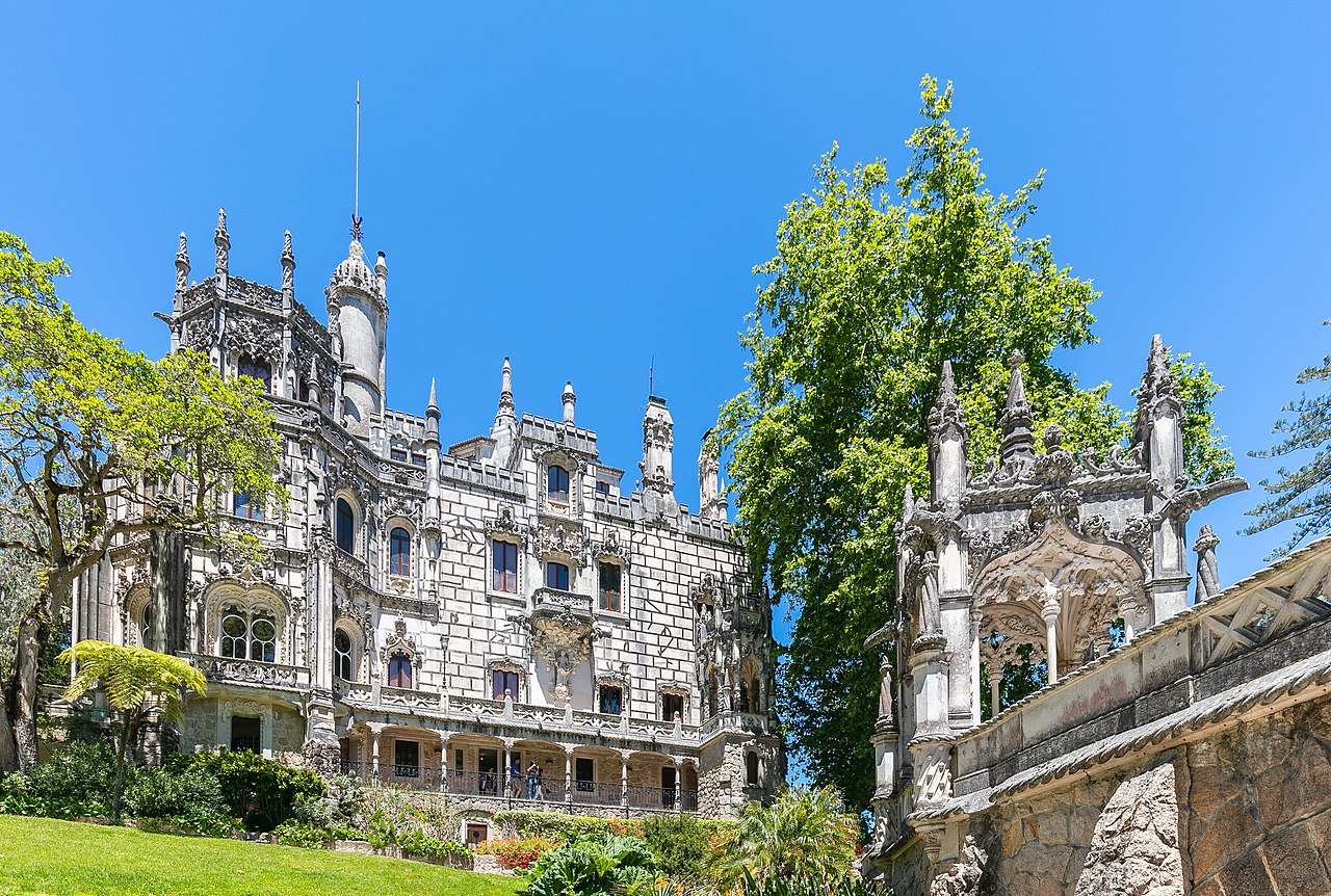 Passeios Na Quinta Da Regaleira - Sintra, Portugal | experitour.com