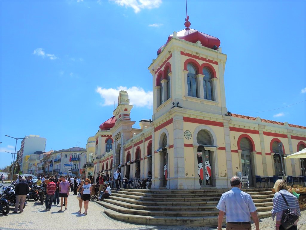 Loulé Market Top Tours and Tips | experitour.com