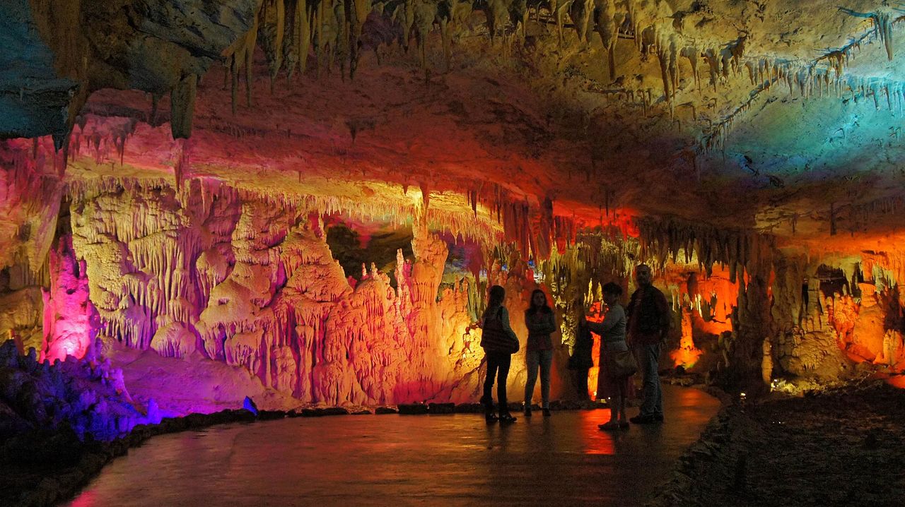 Caverna de Prometeu Top Tours and Tips | experitour.com