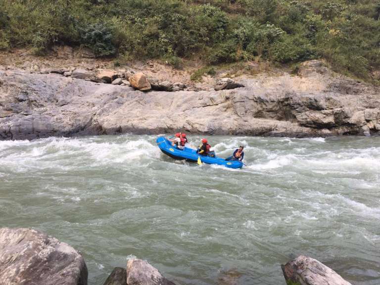 1 Day Rafting On Trishuli River In Nepal | experitour.com