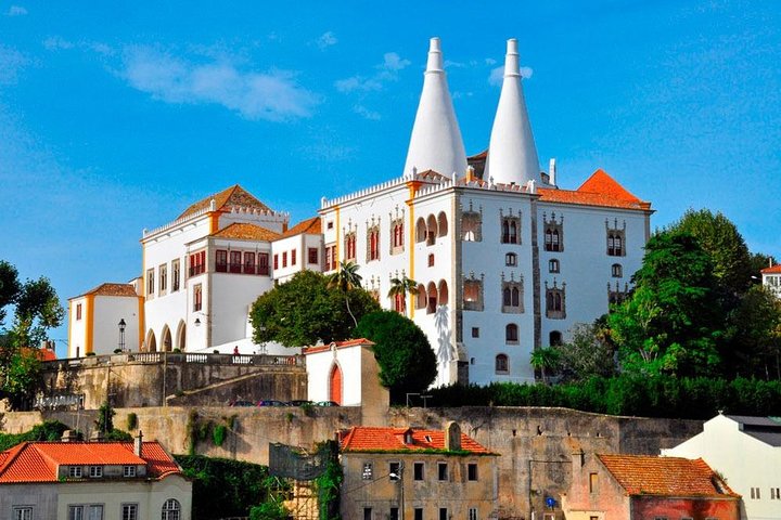 Full-Day Sintra Sightseeing Tour | experitour.com