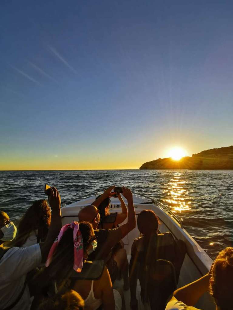 Sunset Benagil Cave Boat Tour | experitour.com